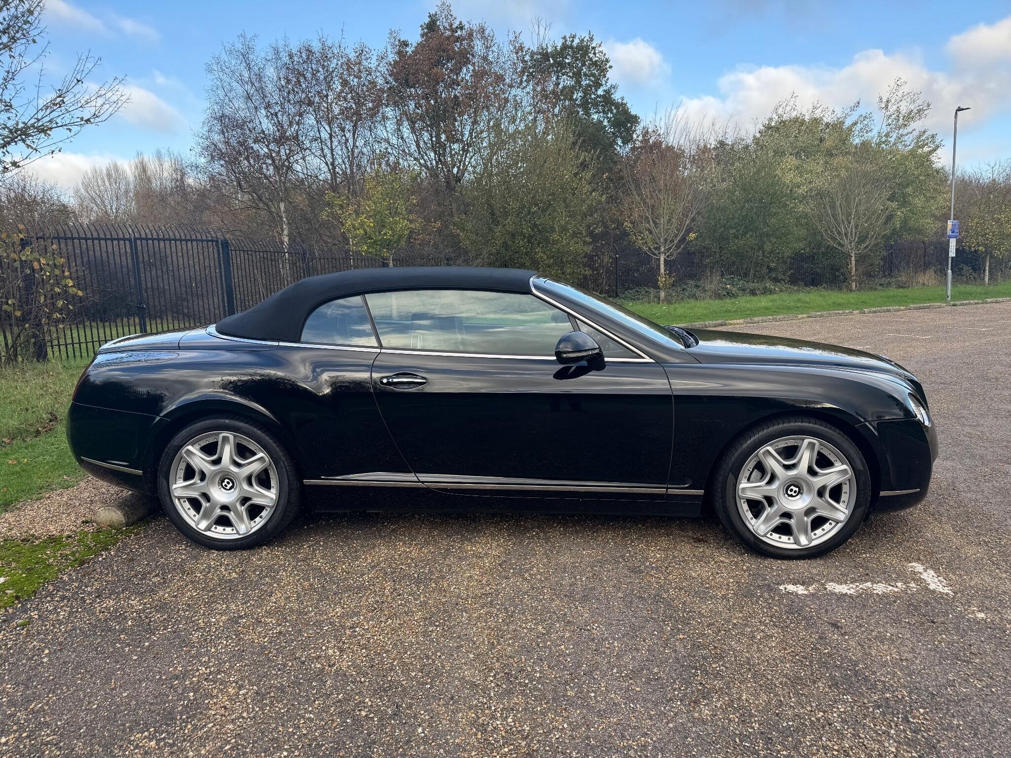 Used 2010 Bentley Continental 6.0 W12 GTC Auto 4WD Euro 4 2dr for sale ...